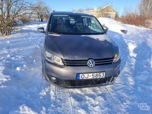 Pelēks Volkswagen Touran 2010 Kupiškis, ar dzinēja tilpumu 2.00 L un nobraukumu 231 tūkst. km par 4600 €, foto 4 vietnē AUTOMOTO.COM.LV