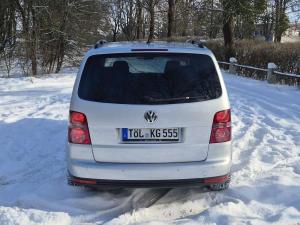Pelēks Volkswagen Touran 2010 Kauņa, ar dzinēja tilpumu 2.00 L un nobraukumu 270 tūkst. km par 4250 €, foto 3 vietnē AUTOMOTO.COM.LV