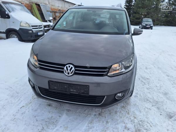 Grey Volkswagen Touran 2010 in Marijampole, with an engine capacity of 1.40 L and mileage of 256 thousand km for 4750 €, photo 2 on AUTOMOTO.COM.LV