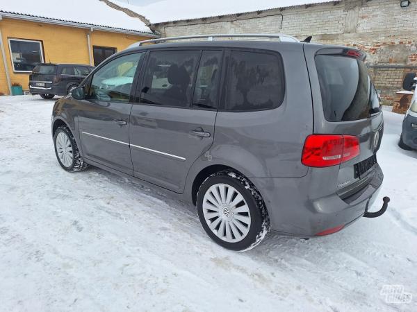 Grey Volkswagen Touran 2010 in Marijampole, with an engine capacity of 1.40 L and mileage of 256 thousand km for 4750 €, photo 5 on AUTOMOTO.COM.LV