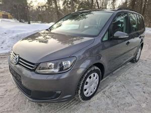 Grey Volkswagen Touran 2010 in Utena, with an engine capacity of 1.60 L and mileage of 275 thousand km for 3600 €, photo  on AUTOMOTO.COM.LV
