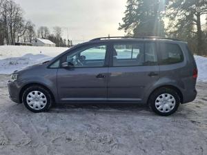 Grey Volkswagen Touran 2010 in Utena, with an engine capacity of 1.60 L and mileage of 275 thousand km for 3600 €, photo 11 on AUTOMOTO.COM.LV