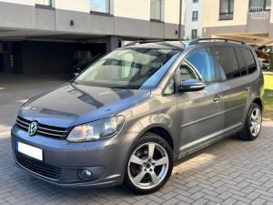 Grey Volkswagen Touran 2010 in Kaunas, with an engine capacity of 2.00 L and mileage of 451 thousand km for 3750 €, photo  on AUTOMOTO.COM.LV