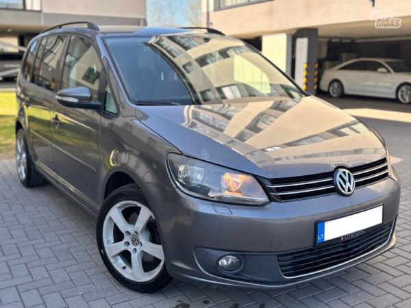 Grey Volkswagen Touran 2010 in Kaunas, with an engine capacity of 2.00 L and mileage of 451 thousand km for 3750 €, photo 6 on AUTOMOTO.COM.LV