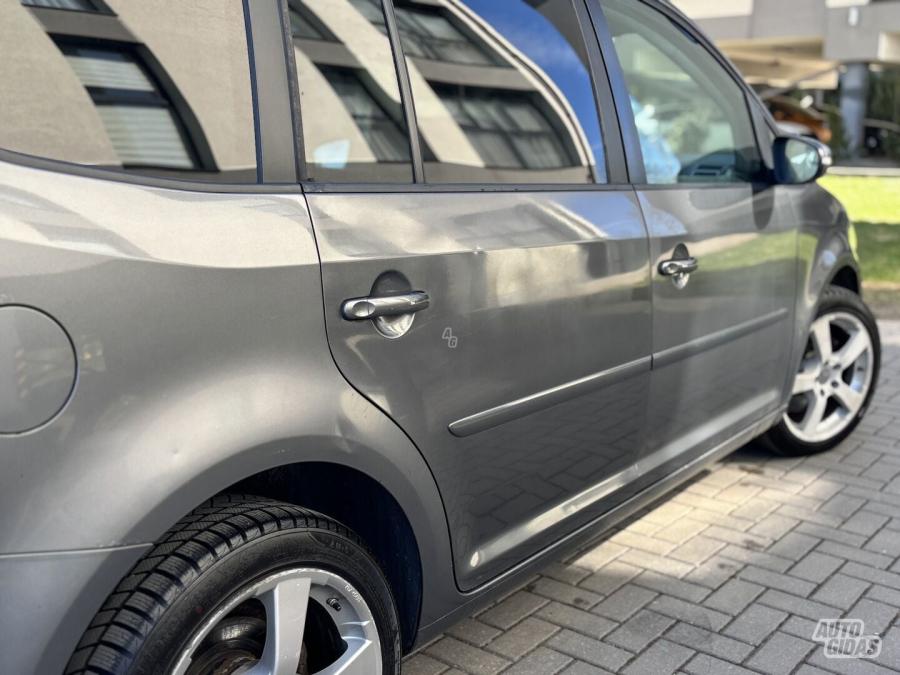Grey Volkswagen Touran 2010 in Kaunas, with an engine capacity of 2.00 L and mileage of 451 thousand km for 3750 €, photo 11 on AUTOMOTO.COM.LV