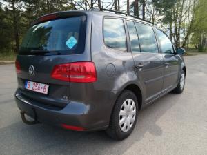 Pelēks Volkswagen Touran 2010 Rīga, ar dzinēja tilpumu 1.40 L un nobraukumu 217 tūkst. km par 4800 €, foto 6 vietnē AUTOMOTO.COM.LV