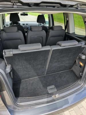Pelēks Volkswagen Touran 2010 Vilkaviškis, ar dzinēja tilpumu 1.60 L un nobraukumu 229 tūkst. km par 4900 €, foto 12 vietnē AUTOMOTO.COM.LV