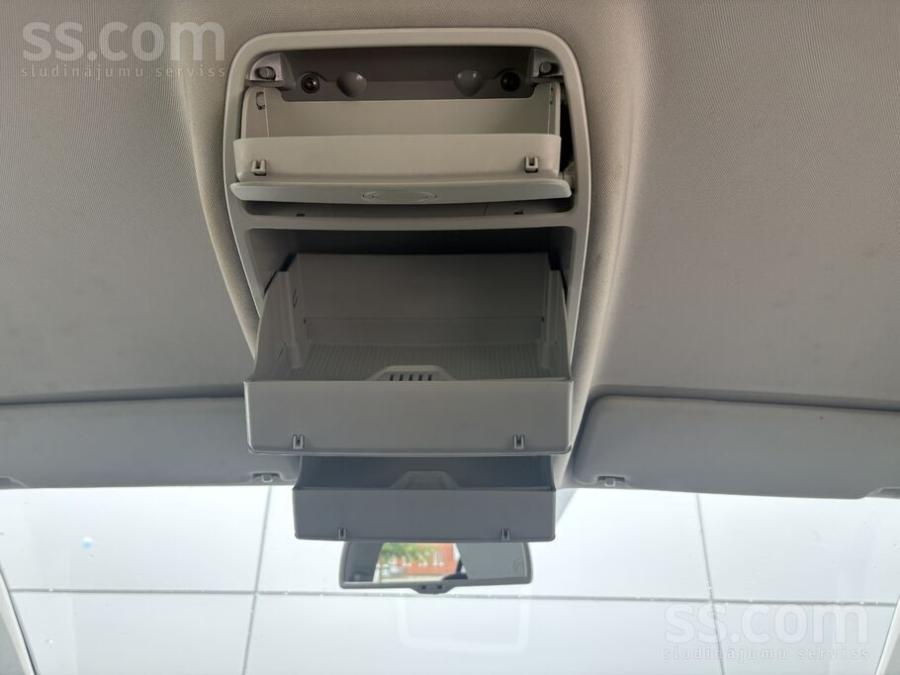 Pelēks Volkswagen Touran 2010 Rīga, ar dzinēja tilpumu 1.90 L un nobraukumu 281 tūkst. km par 1450 €, foto 22 vietnē AUTOMOTO.COM.LV