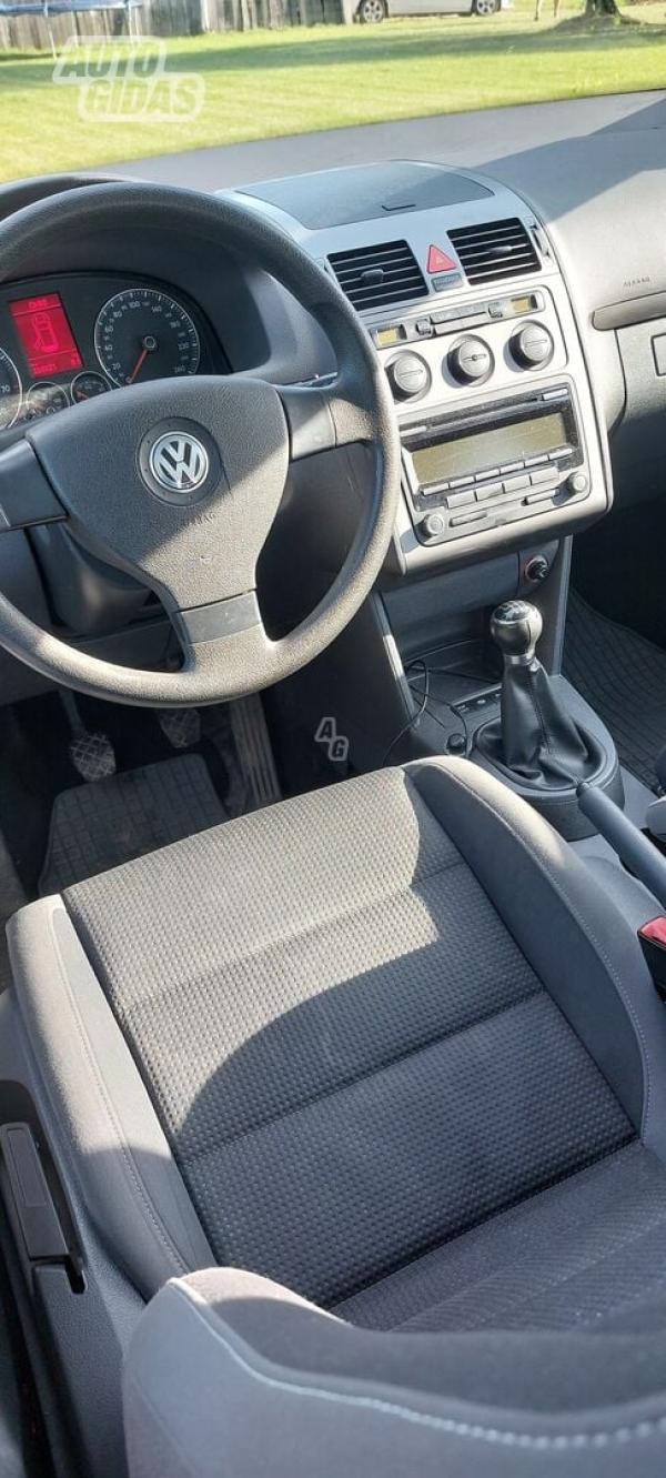 Grey Volkswagen Touran 2010 in Kazlu Ruda, with an engine capacity of 1.40 L and mileage of 240 thousand km for 1800 €, photo 9 on AUTOMOTO.COM.LV