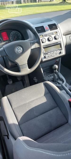 Grey Volkswagen Touran 2010 in Kazlu Ruda, with an engine capacity of 1.40 L and mileage of 240 thousand km for 1800 €, photo 10 on AUTOMOTO.COM.LV