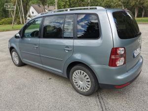 Pelēks Volkswagen Touran 2010 Kauņa, ar dzinēja tilpumu 2.00 L un nobraukumu 202 tūkst. km par 2750 €, foto 6 vietnē AUTOMOTO.COM.LV