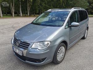 Pelēks Volkswagen Touran 2010 Kauņa, ar dzinēja tilpumu 2.00 L un nobraukumu 202 tūkst. km par 2750 €, foto 11 vietnē AUTOMOTO.COM.LV