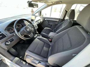 Pelēks Volkswagen Touran 2010 Šauļi, ar dzinēja tilpumu 1.39 L un nobraukumu 220 tūkst. km par 4900 €, foto 13 vietnē AUTOMOTO.COM.LV