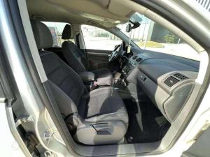 Pelēks Volkswagen Touran 2010 Šauļi, ar dzinēja tilpumu 1.39 L un nobraukumu 220 tūkst. km par 4900 €, foto 23 vietnē AUTOMOTO.COM.LV