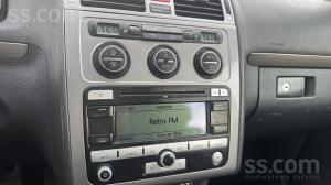 Pelēks Volkswagen Touran 2010 Rēzekne, ar dzinēja tilpumu 1.90 L un nobraukumu 282 tūkst. km par 2450 €, foto 17 vietnē AUTOMOTO.COM.LV