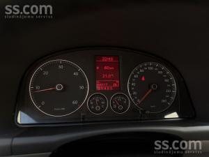 Pelēks Volkswagen Touran 2010 Rīga, ar dzinēja tilpumu 1.90 L un nobraukumu 266 tūkst. km par 2500 €, foto 9 vietnē AUTOMOTO.COM.LV