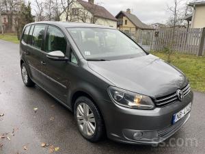 Pelēks Volkswagen Touran 2011 Rīga, ar dzinēja tilpumu 1.60 L un nobraukumu 222 tūkst. km par 3890 €, foto 3 vietnē AUTOMOTO.COM.LV
