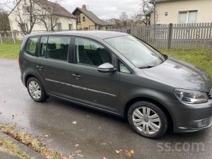 Pelēks Volkswagen Touran 2011 Rīga, ar dzinēja tilpumu 1.60 L un nobraukumu 222 tūkst. km par 3890 €, foto 4 vietnē AUTOMOTO.COM.LV