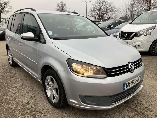 Pelēks Volkswagen Touran 2011 Tauragė, ar dzinēja tilpumu 1.39 L un nobraukumu 189 tūkst. km par 4700 €, foto 7 vietnē AUTOMOTO.COM.LV