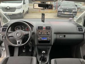 Pelēks Volkswagen Touran 2011 Tauragė, ar dzinēja tilpumu 1.39 L un nobraukumu 189 tūkst. km par 4700 €, foto 17 vietnē AUTOMOTO.COM.LV