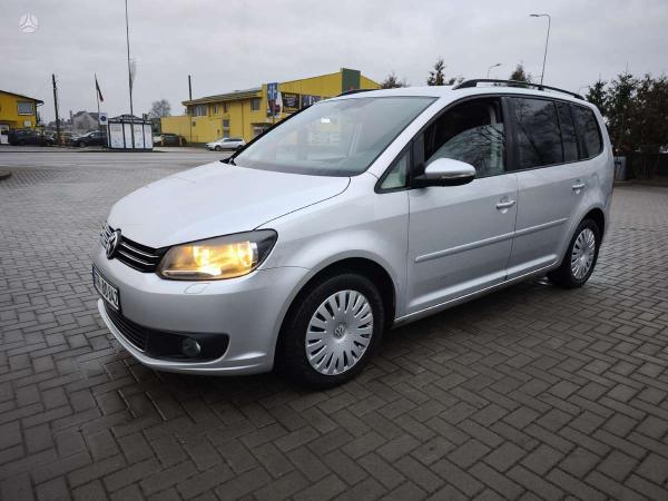 Pelēks Volkswagen Touran 2011 Tauragė, ar dzinēja tilpumu 1.97 L un nobraukumu 276 tūkst. km par 4900 €, foto 10 vietnē AUTOMOTO.COM.LV