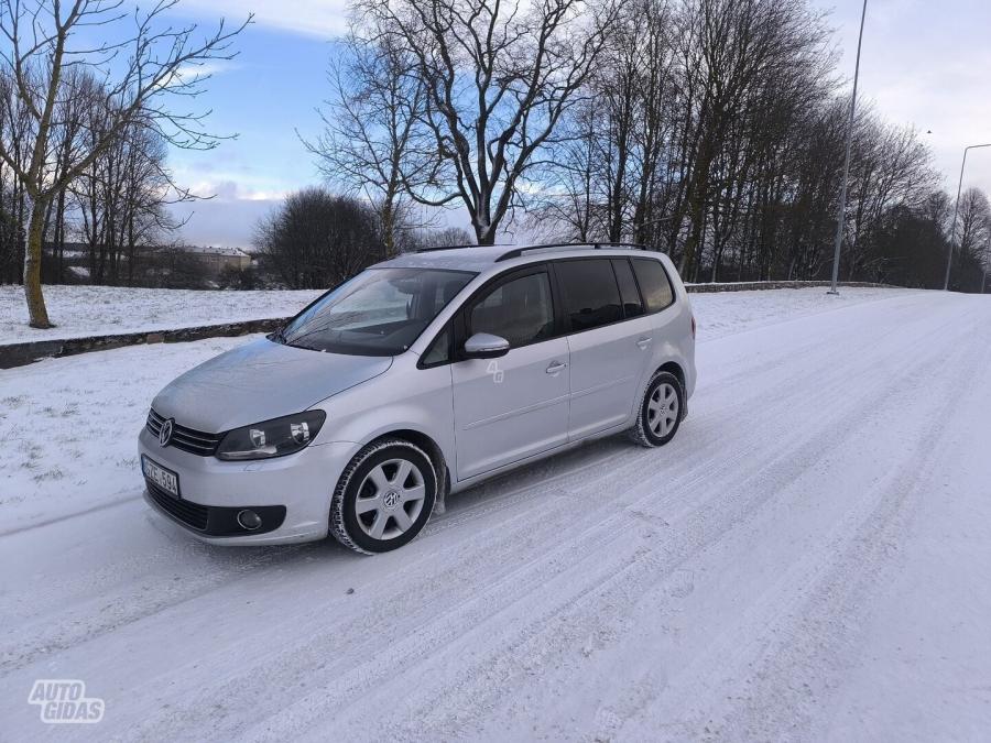 Pelēks Volkswagen Touran 2011 Šauļi, ar dzinēja tilpumu 1.60 L un nobraukumu 288 tūkst. km par 4650 €, foto 8 vietnē AUTOMOTO.COM.LV