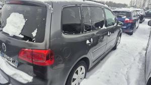 Pelēks Volkswagen Touran 2011 Marijampole, ar dzinēja tilpumu 1.60 L un nobraukumu 278 tūkst. km par 4585 €, foto 4 vietnē AUTOMOTO.COM.LV