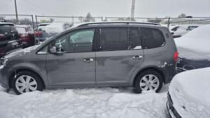 Pelēks Volkswagen Touran 2011 Marijampole, ar dzinēja tilpumu 1.60 L un nobraukumu 278 tūkst. km par 4585 €, foto 6 vietnē AUTOMOTO.COM.LV