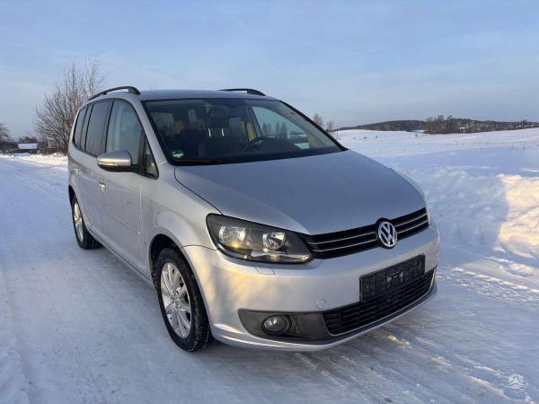 Pelēks Volkswagen Touran 2011 Varėna, ar dzinēja tilpumu 1.60 L un nobraukumu 254 tūkst. km par 5300 €, foto 2 vietnē AUTOMOTO.COM.LV