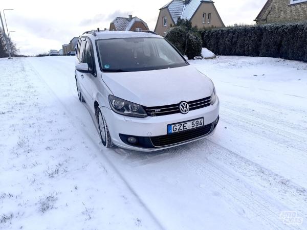 Pelēks Volkswagen Touran 2011 Šauļi, ar dzinēja tilpumu 1.60 L un nobraukumu 288 tūkst. km par 4650 €, foto 3 vietnē AUTOMOTO.COM.LV