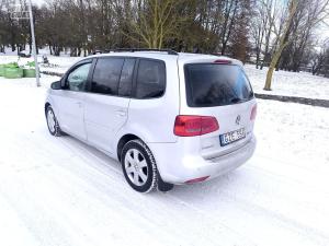 Pelēks Volkswagen Touran 2011 Šauļi, ar dzinēja tilpumu 1.60 L un nobraukumu 288 tūkst. km par 4650 €, foto 8 vietnē AUTOMOTO.COM.LV
