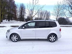 Pelēks Volkswagen Touran 2011 Šauļi, ar dzinēja tilpumu 1.60 L un nobraukumu 288 tūkst. km par 4650 €, foto 9 vietnē AUTOMOTO.COM.LV
