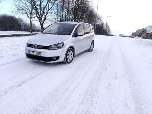 Pelēks Volkswagen Touran 2011 Šauļi, ar dzinēja tilpumu 1.60 L un nobraukumu 288 tūkst. km par 4650 €, foto 10 vietnē AUTOMOTO.COM.LV