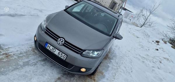 Pelēks Volkswagen Touran 2011 Trakai, ar dzinēja tilpumu 1.60 L un nobraukumu 416 tūkst. km par 5400 €, foto 2 vietnē AUTOMOTO.COM.LV