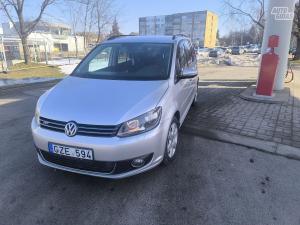 Grey Volkswagen Touran 2011 in Siauliai, with an engine capacity of 1.60 L and mileage of 288 thousand km for 4500 €, photo  on AUTOMOTO.COM.LV