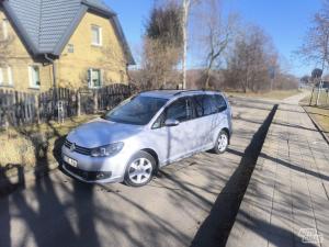 Pelēks Volkswagen Touran 2011 Šauļi, ar dzinēja tilpumu 1.60 L un nobraukumu 288 tūkst. km par 4400 €, foto 3 vietnē AUTOMOTO.COM.LV