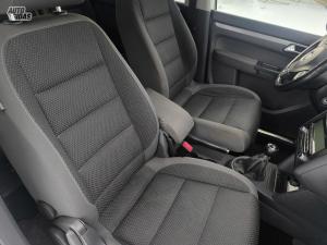 Pelēks Volkswagen Touran 2011 Šauļi, ar dzinēja tilpumu 1.60 L un nobraukumu 288 tūkst. km par 4400 €, foto 12 vietnē AUTOMOTO.COM.LV