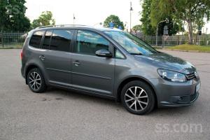 Pelēks Volkswagen Touran 2011 Rēzekne, ar dzinēja tilpumu 1.60 L un nobraukumu 306 tūkst. km par 6500 €, foto  vietnē AUTOMOTO.COM.LV