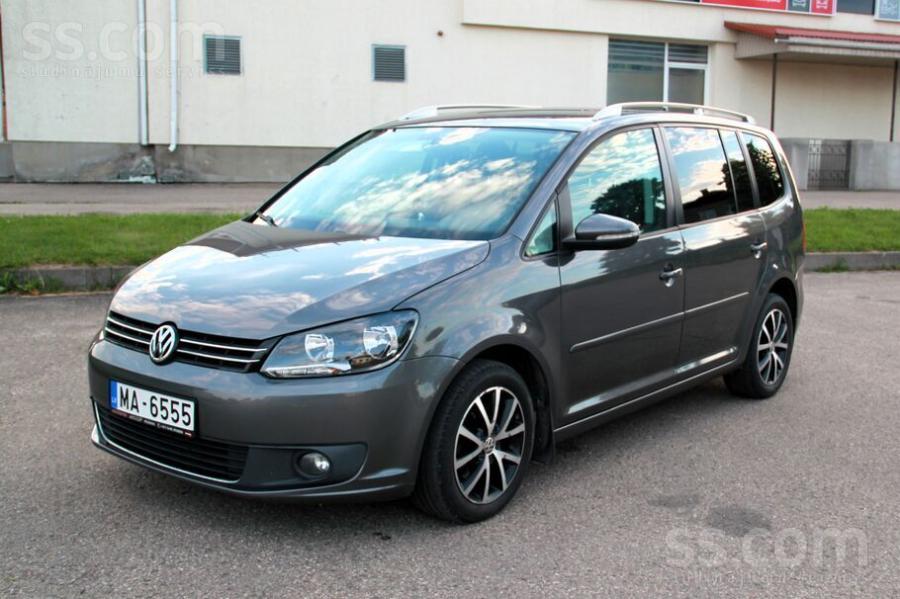 Pelēks Volkswagen Touran 2011 Rēzekne, ar dzinēja tilpumu 1.60 L un nobraukumu 306 tūkst. km par 6500 €, foto 3 vietnē AUTOMOTO.COM.LV