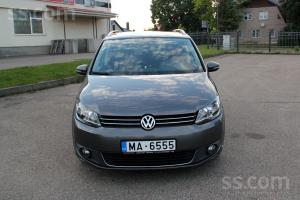 Pelēks Volkswagen Touran 2011 Rēzekne, ar dzinēja tilpumu 1.60 L un nobraukumu 306 tūkst. km par 6500 €, foto 5 vietnē AUTOMOTO.COM.LV
