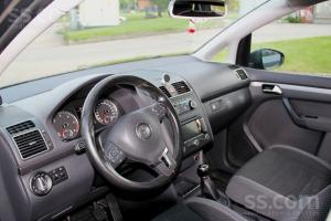 Pelēks Volkswagen Touran 2011 Rēzekne, ar dzinēja tilpumu 1.60 L un nobraukumu 306 tūkst. km par 6500 €, foto 9 vietnē AUTOMOTO.COM.LV