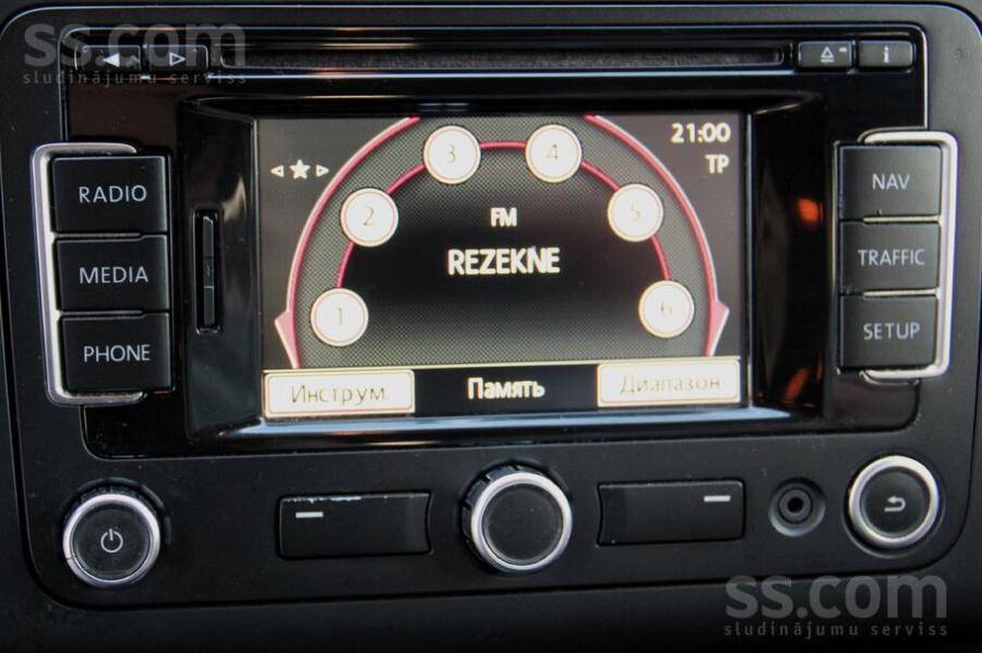 Pelēks Volkswagen Touran 2011 Rēzekne, ar dzinēja tilpumu 1.60 L un nobraukumu 306 tūkst. km par 6500 €, foto 15 vietnē AUTOMOTO.COM.LV