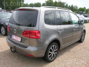 Pelēks Volkswagen Touran 2011 Rīga, ar dzinēja tilpumu 2.00 L un nobraukumu 0 tūkst. km par 6450 €, foto 4 vietnē AUTOMOTO.COM.LV