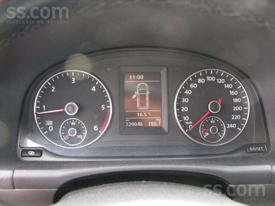 Pelēks Volkswagen Touran 2011 Rīga, ar dzinēja tilpumu 2.00 L un nobraukumu 0 tūkst. km par 6450 €, foto 12 vietnē AUTOMOTO.COM.LV