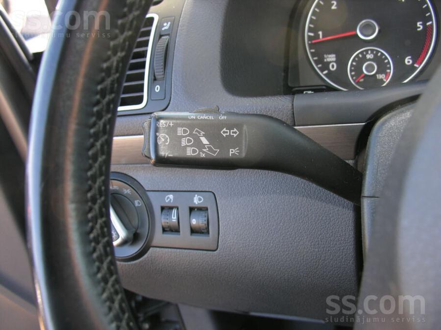 Pelēks Volkswagen Touran 2011 Rīga, ar dzinēja tilpumu 2.00 L un nobraukumu 0 tūkst. km par 6450 €, foto 13 vietnē AUTOMOTO.COM.LV