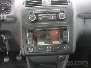 Pelēks Volkswagen Touran 2011 Rīga, ar dzinēja tilpumu 2.00 L un nobraukumu 0 tūkst. km par 6450 €, foto 14 vietnē AUTOMOTO.COM.LV