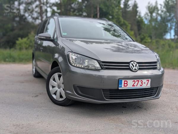 Pelēks Volkswagen Touran 2011 Rīga, ar dzinēja tilpumu 1.40 L un nobraukumu 194 tūkst. km par 5700 €, foto 1 vietnē AUTOMOTO.COM.LV