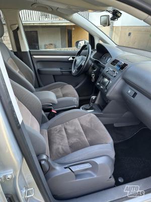 Pelēks Volkswagen Touran 2011 Šilutė, ar dzinēja tilpumu 1.60 L un nobraukumu 280 tūkst. km par 5800 €, foto 8 vietnē AUTOMOTO.COM.LV