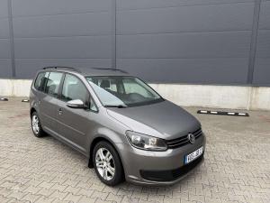 Grey Volkswagen Touran 2011 in Siauliai, with an engine capacity of 1.39 L and mileage of 208 thousand km for 3690 €, photo 3 on AUTOMOTO.COM.LV