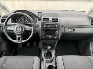 Grey Volkswagen Touran 2011 in Siauliai, with an engine capacity of 1.39 L and mileage of 208 thousand km for 3690 €, photo 23 on AUTOMOTO.COM.LV